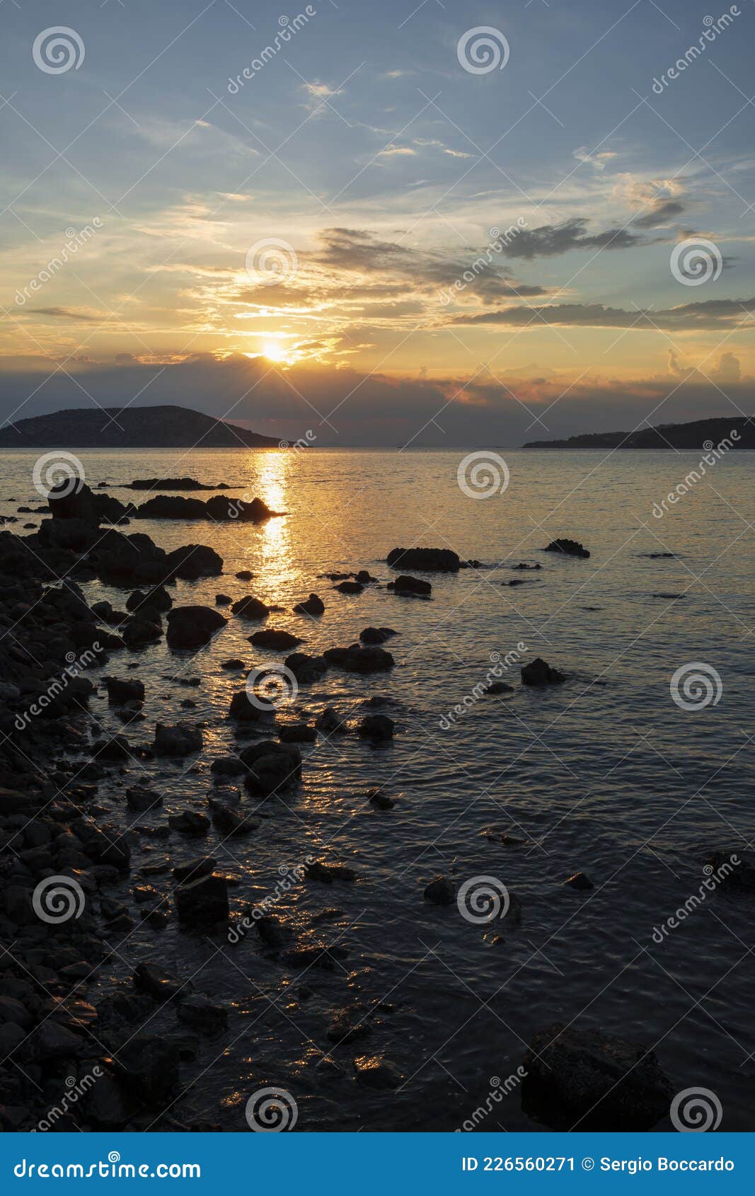 Sunset on Anavyssos Beach in Athens Stock Image - Image of shoreline ...