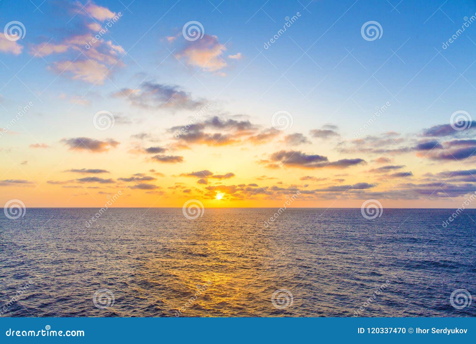 Sunset in the Atlantic Ocean. Beautiful Sunset in the Ocean View from ...