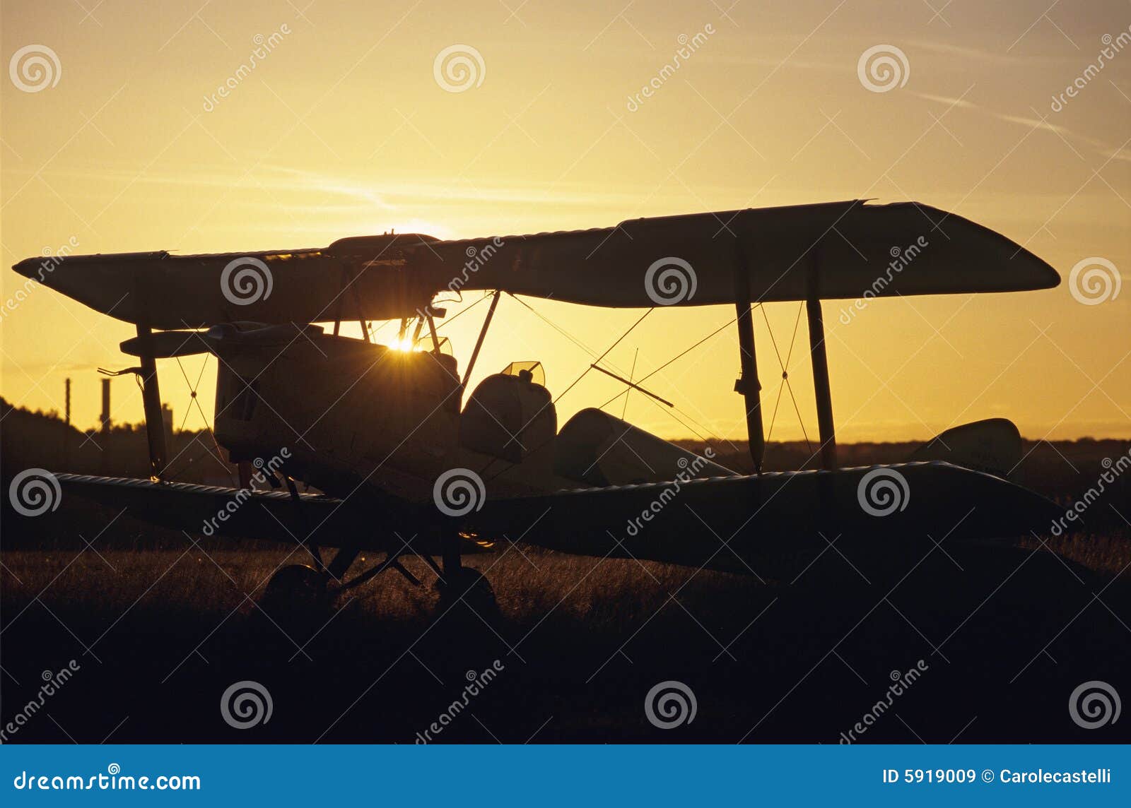 Sunset on Biplane Tiger Moth Stock Image - Image of form, biplane: 5919009