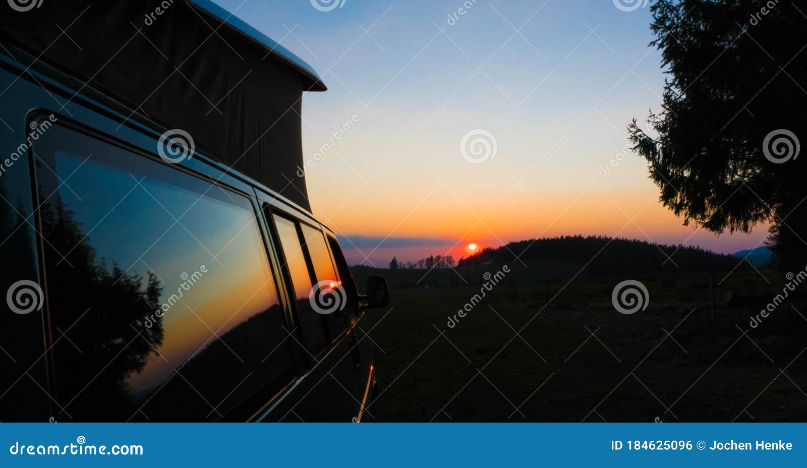 Sunset Camper vanlife stock photo. Image of dusk, sunset - 184625096