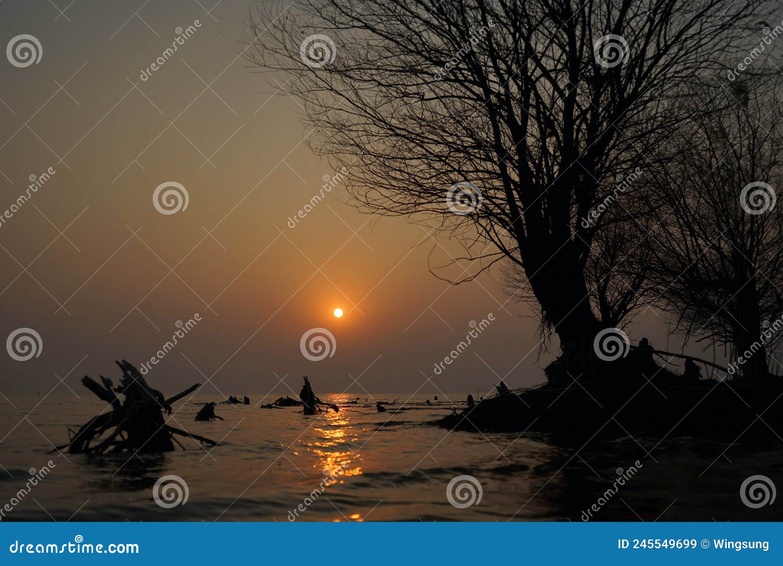 Sunset on Lake Chao in China Editorial Stock Image - Image of night ...