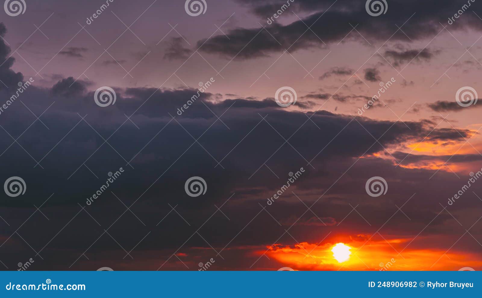 Sunset Cloudy Sky with Fluffy Clouds. Sunset Sky Natural Background ...