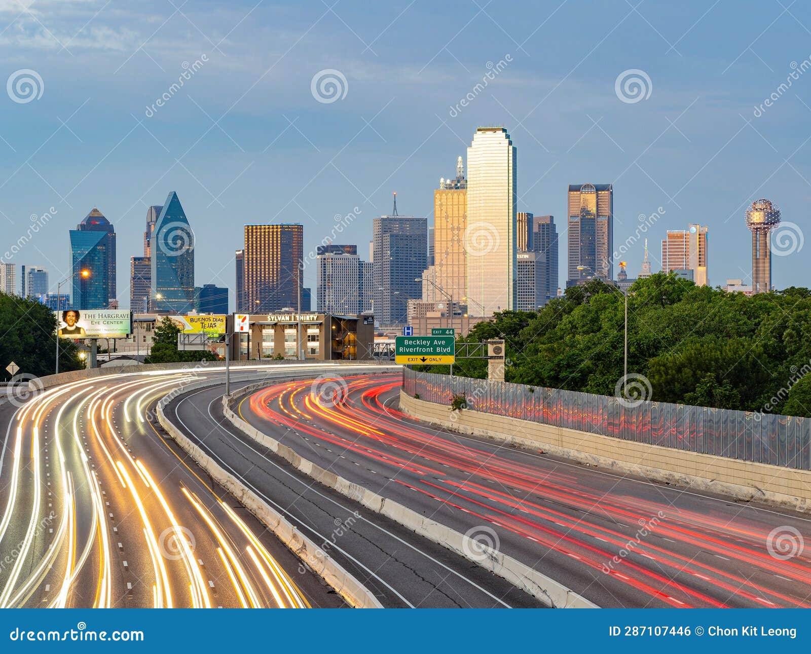 Sunset Dallas Skyline with Highway Editorial Photo - Image of traffic ...