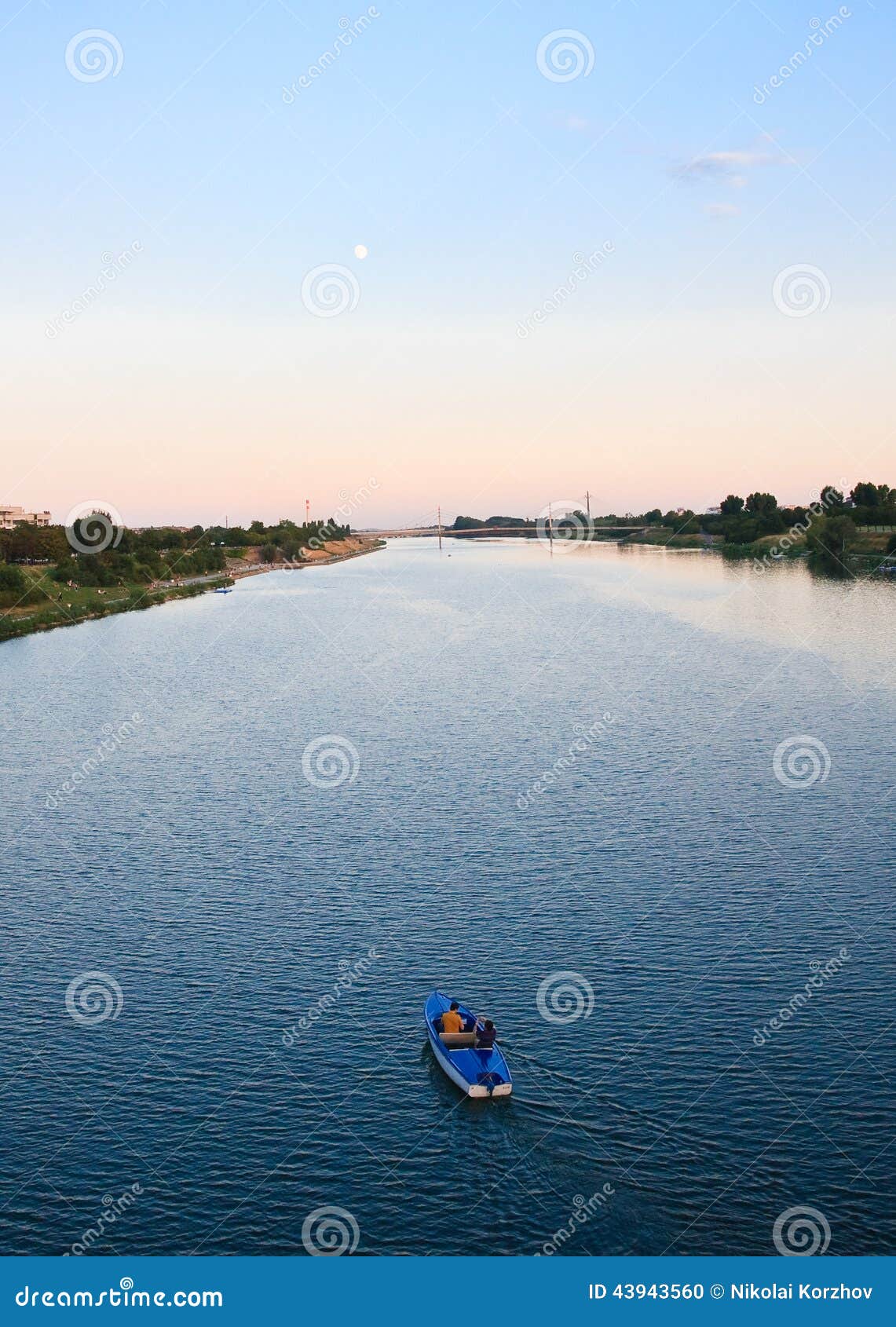 Sunset on the Danube. Vienna, Austria Editorial Image - Image of view ...