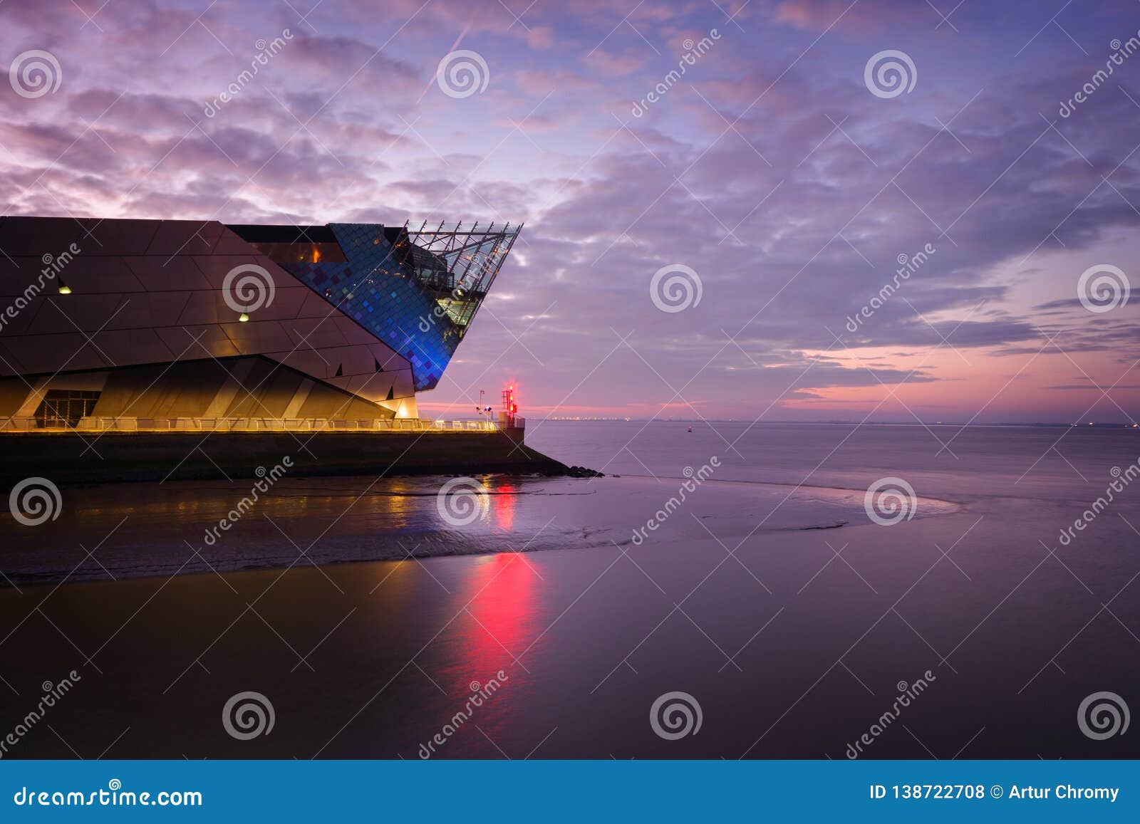 Sunset on the Deep Hull , England Stock Photo - Image of hull, lavender ...