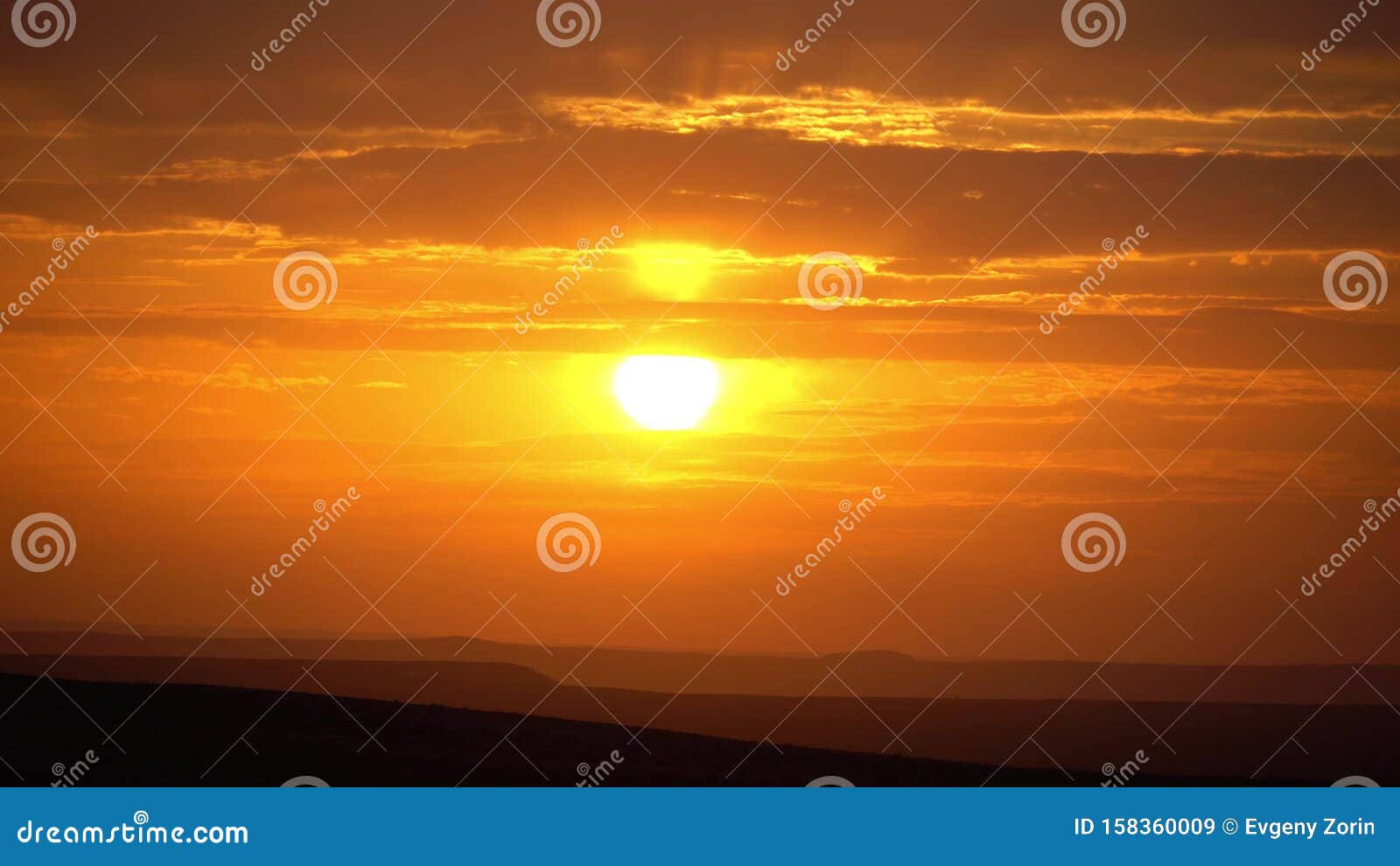 Sunset in the Desert Orange Sky Stock Image - Image of cliff, ball ...