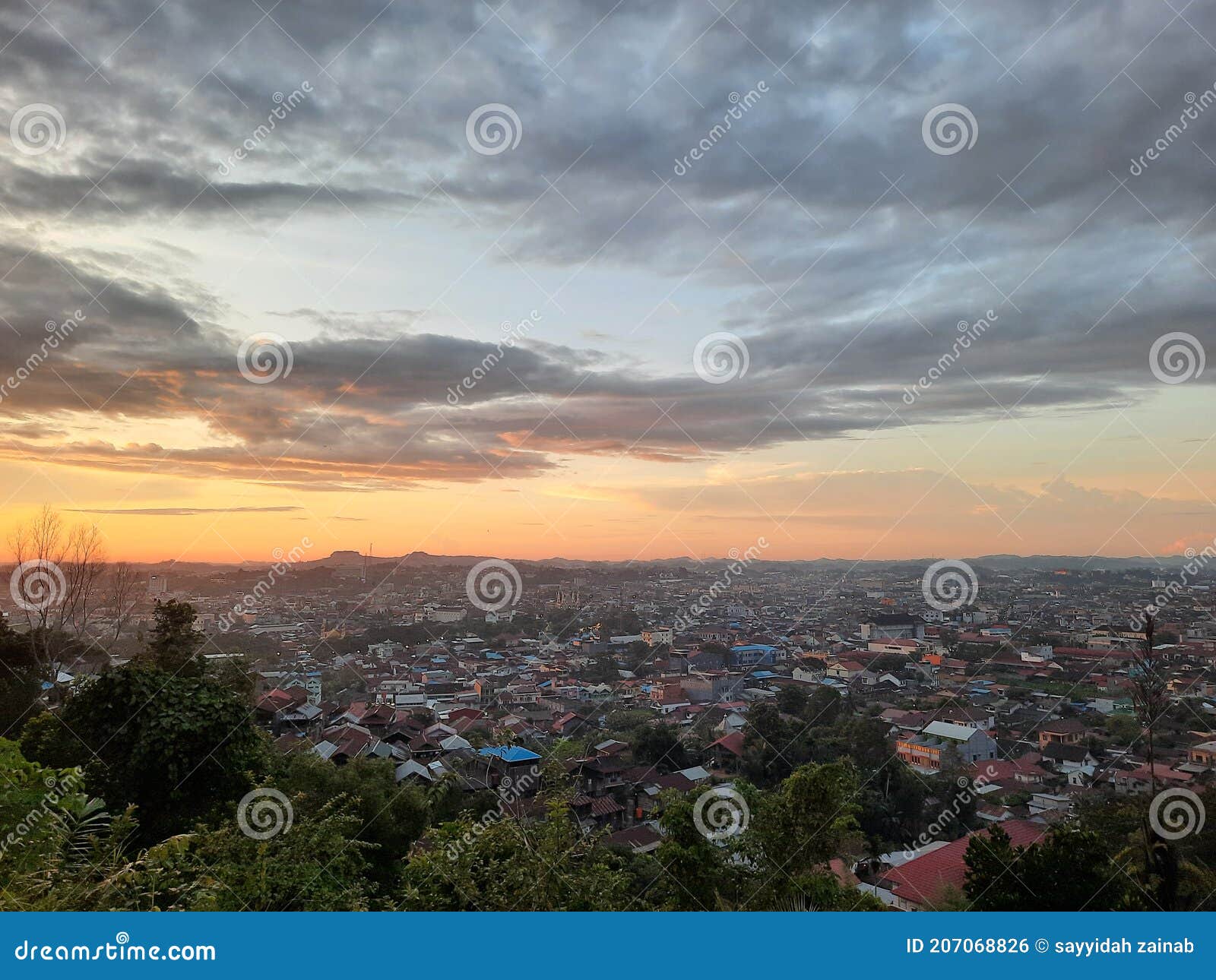 Sunset di kota samarinda stock photo. Image of sangat - 207068826