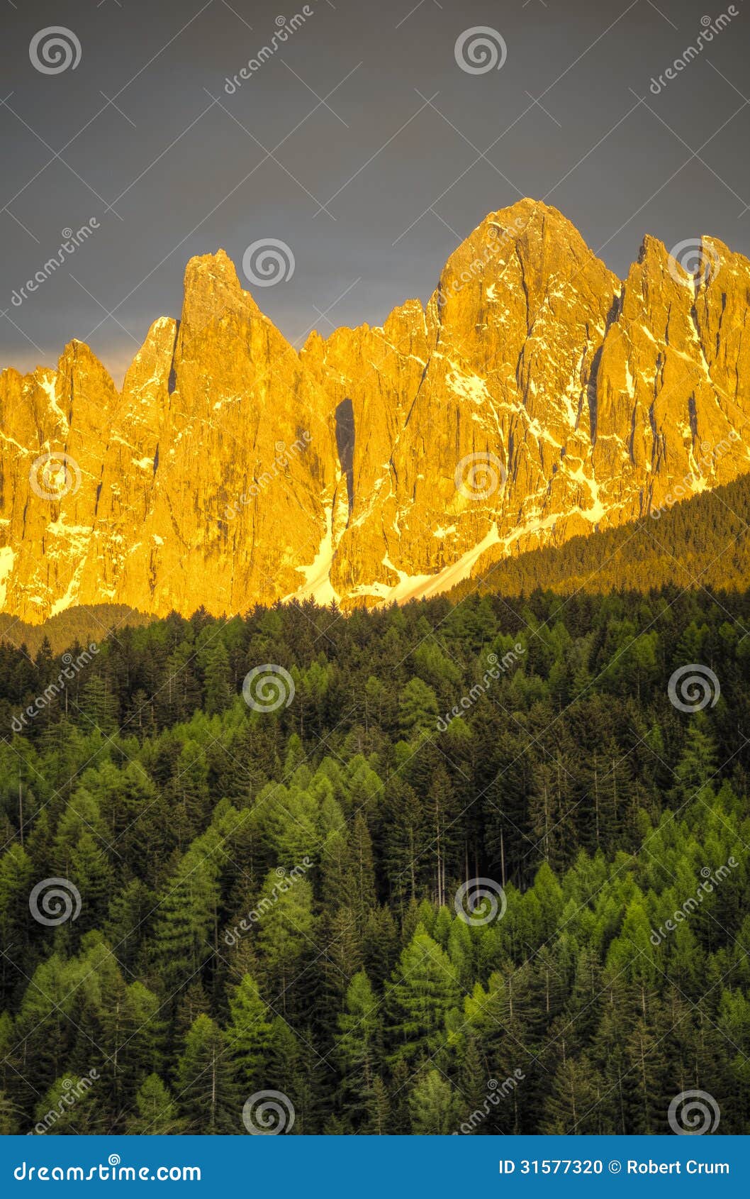 Sunset, Dolomite Mountains, Italy Stock Photo - Image of peaks, scenic ...