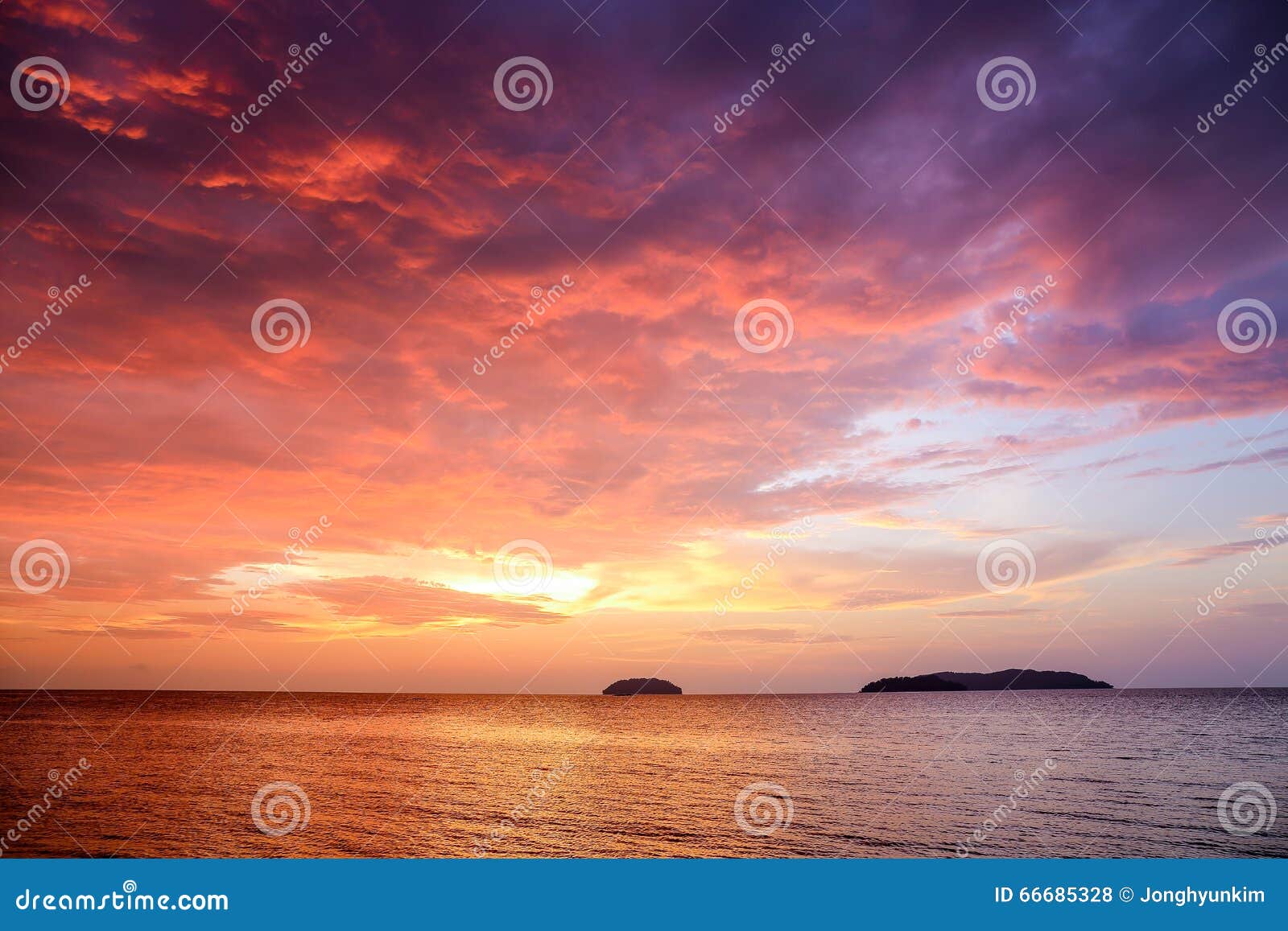 Sunset with Dramatic Clouds on the Tropical Beach Stock Photo - Image ...