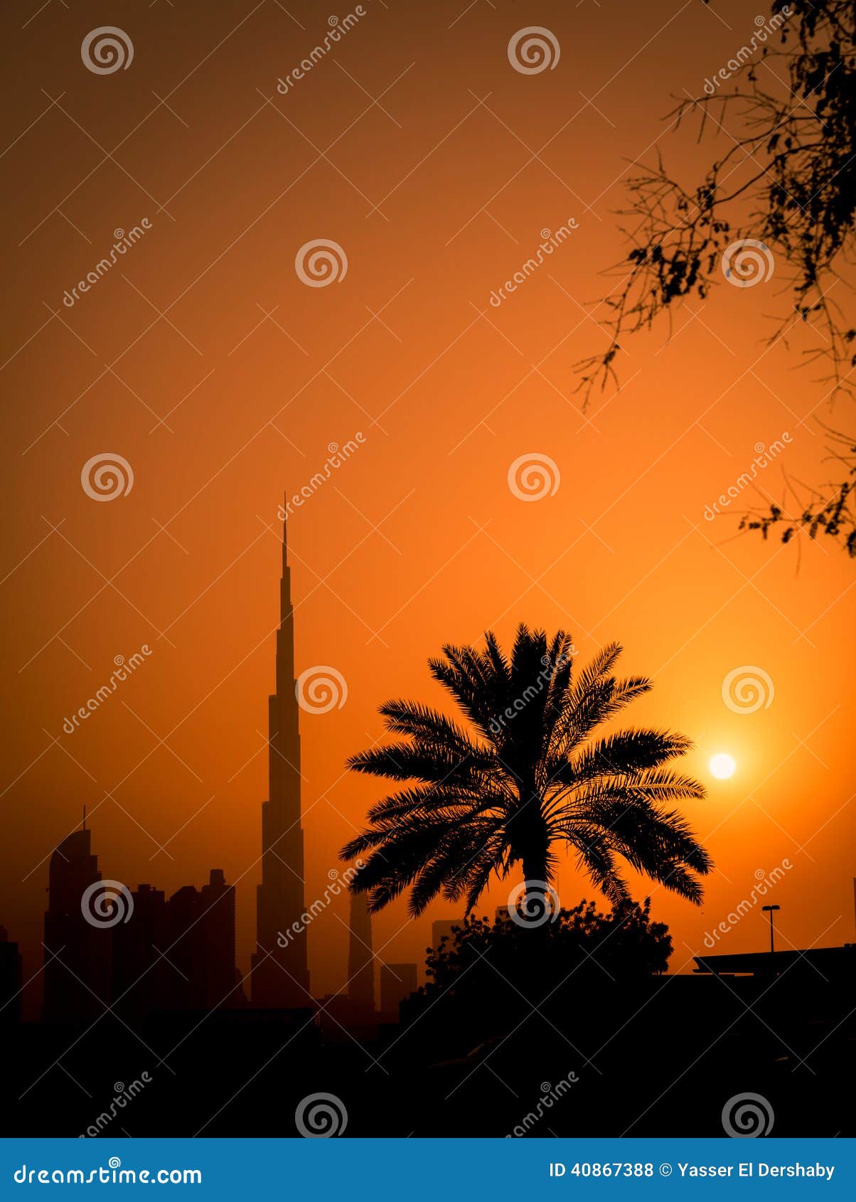 Sunset in Dubai stock photo. Image of horizon, emirates - 40867388