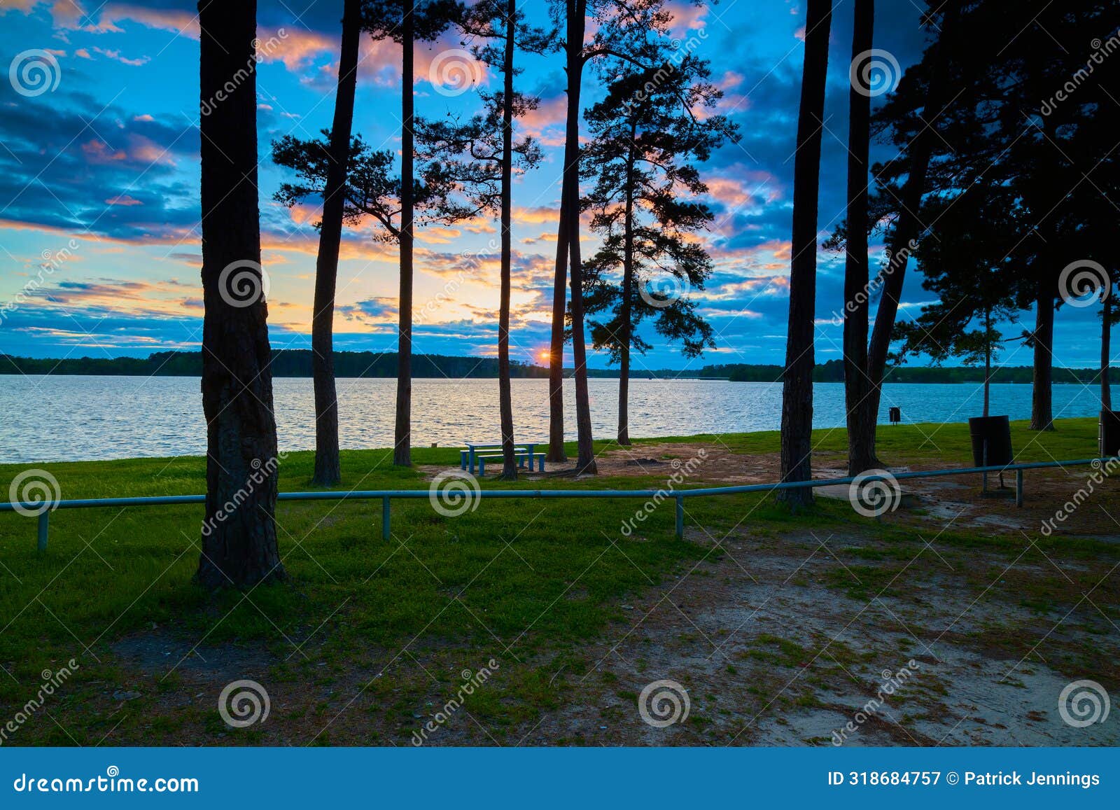 Sunset at Eastside Park on Lake Tyler, Texas Stock Image - Image of ...