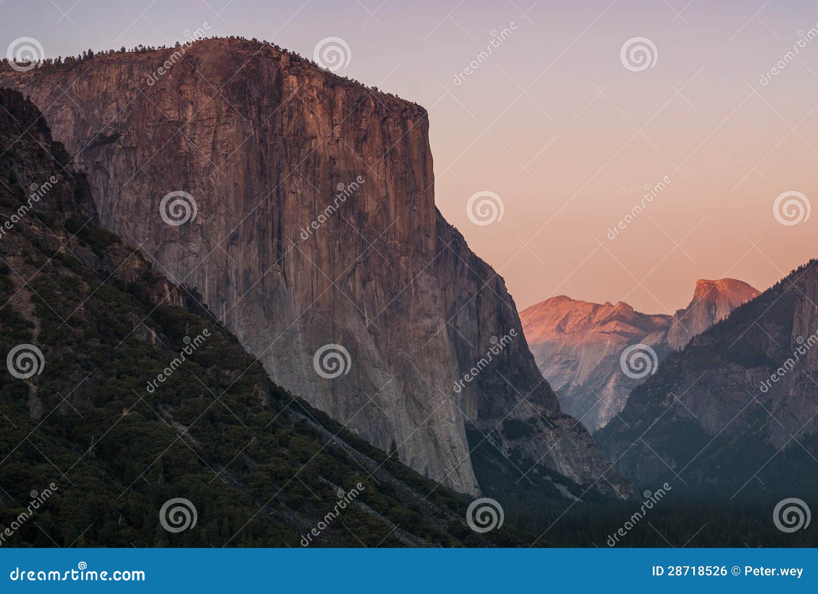 Sunset at El Capitan and Half Dome from Tunnel View Stock Photo - Image ...
