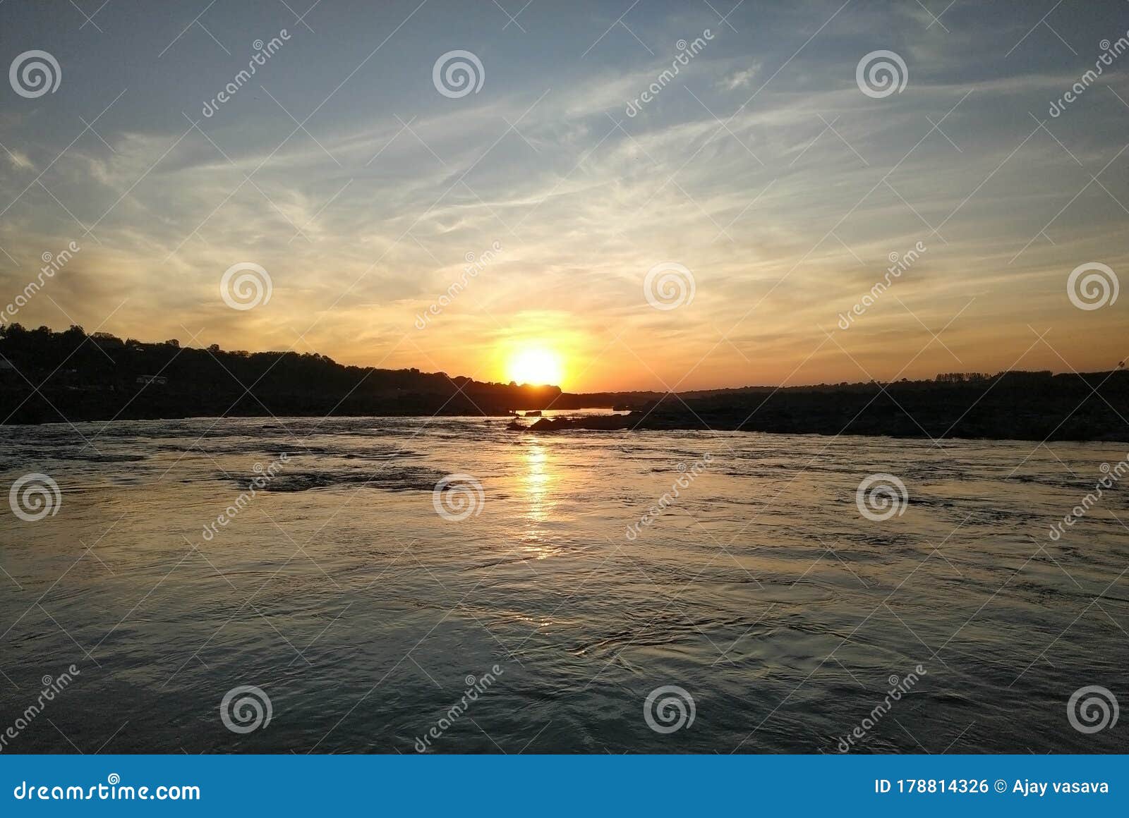 A Sunset with Flowing Water Stock Photo - Image of sunrise, dusk: 178814326