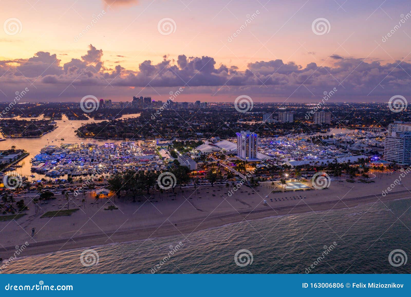 Sunset Of Fort Galle Wall And Coast Line From Inside The Fort - Sri ...