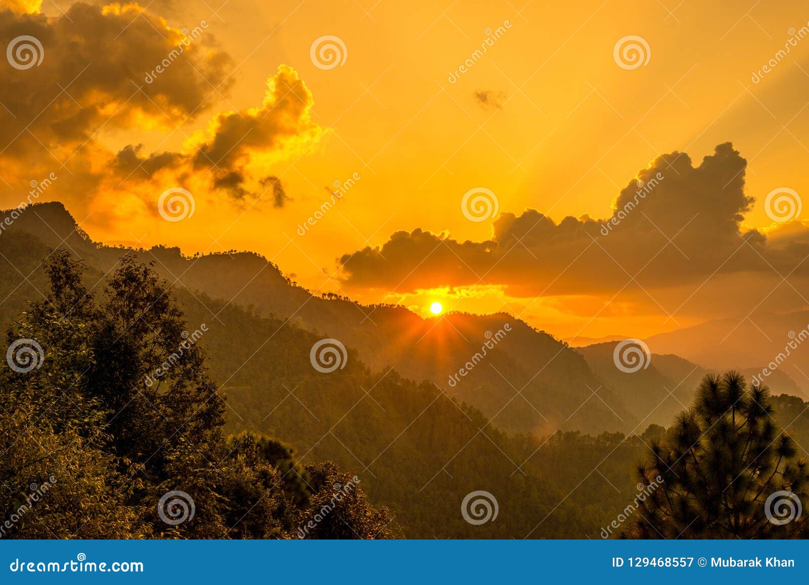Sunset in Himalayas stock image. Image of uttarakhand - 129468557