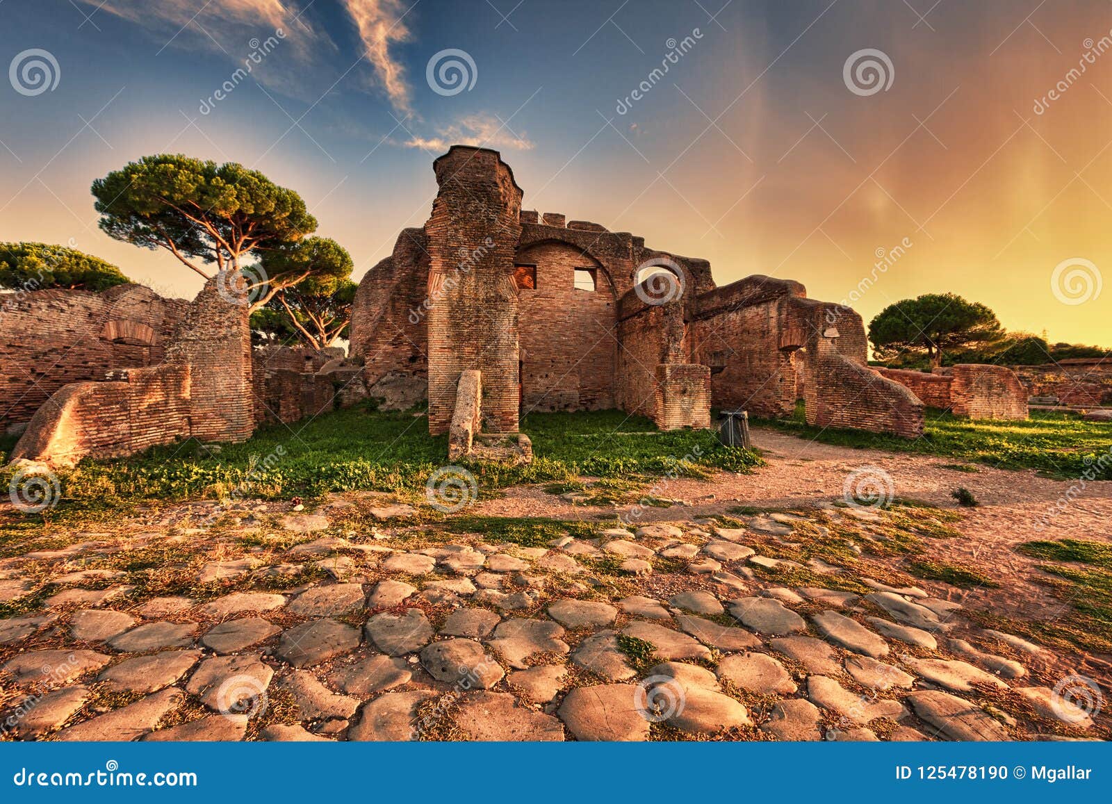 A Glimpse Of Ancient Rome With Its Churches, Monuments And Ancient ...