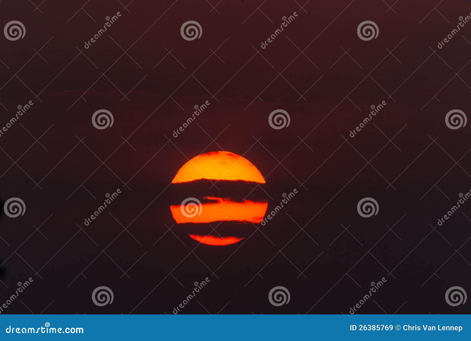 Sunset Glow Horizontal Cloud Lines Stock Image - Image of beauty ...