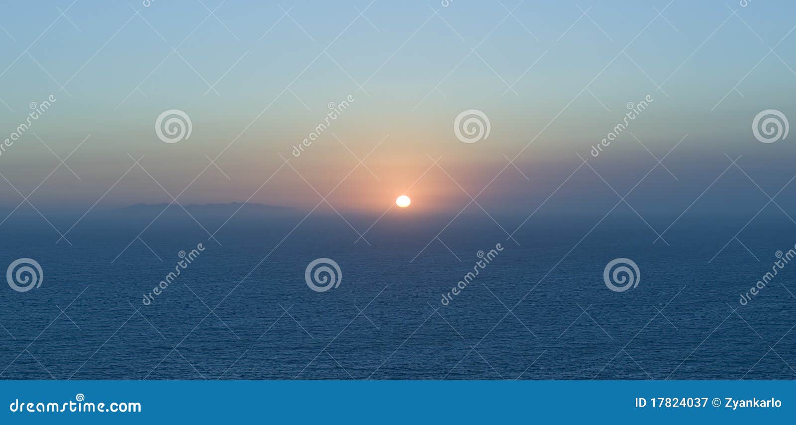 Sunset at the Italian sea stock image. Image of holidays - 17824037