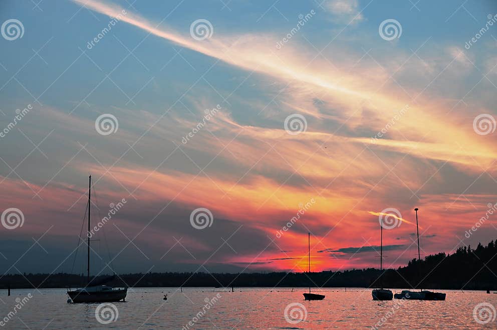 Sunset at Lake Washington stock photo. Image of landscape - 10067950
