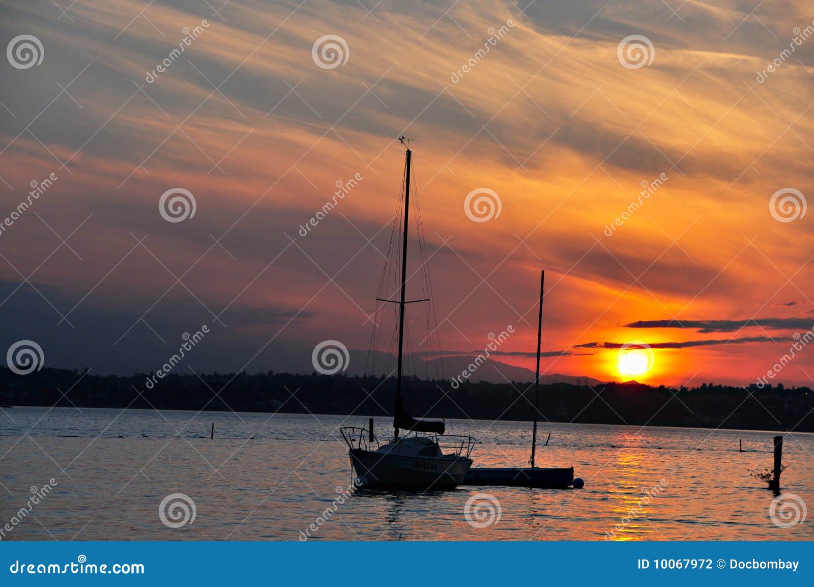 Sunset at Lake Washington stock photo. Image of landscape - 10067972