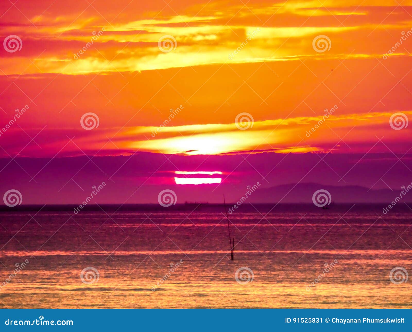 Sunset Last Light on Horizontal Line at the Sea Stock Image - Image of ...