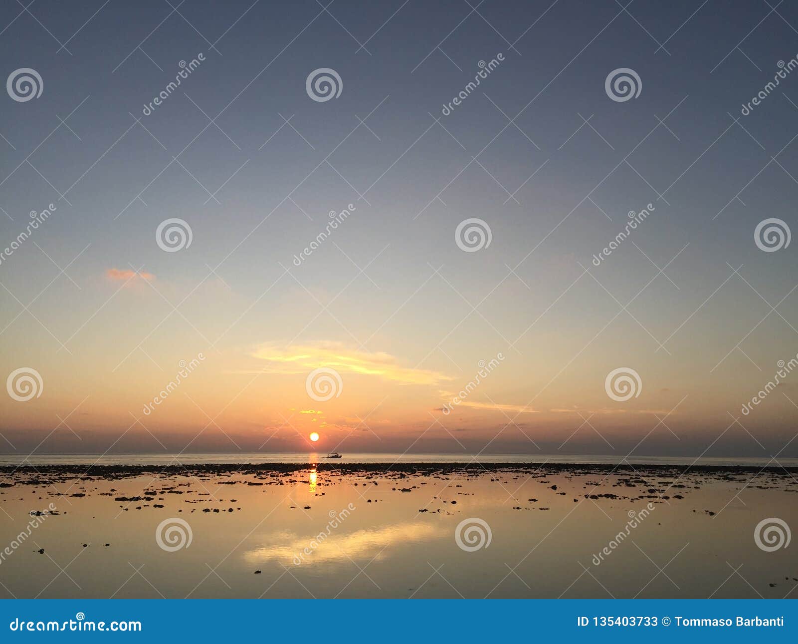 Sunset in Maldives stock image. Image of cloud, destination - 135403733
