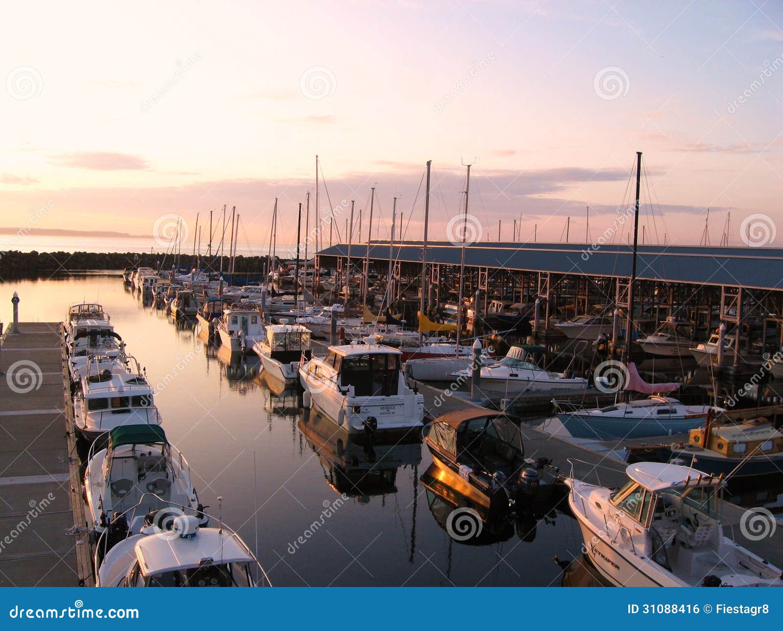 Sunset marina editorial photo. Image of masts, boats - 31088416