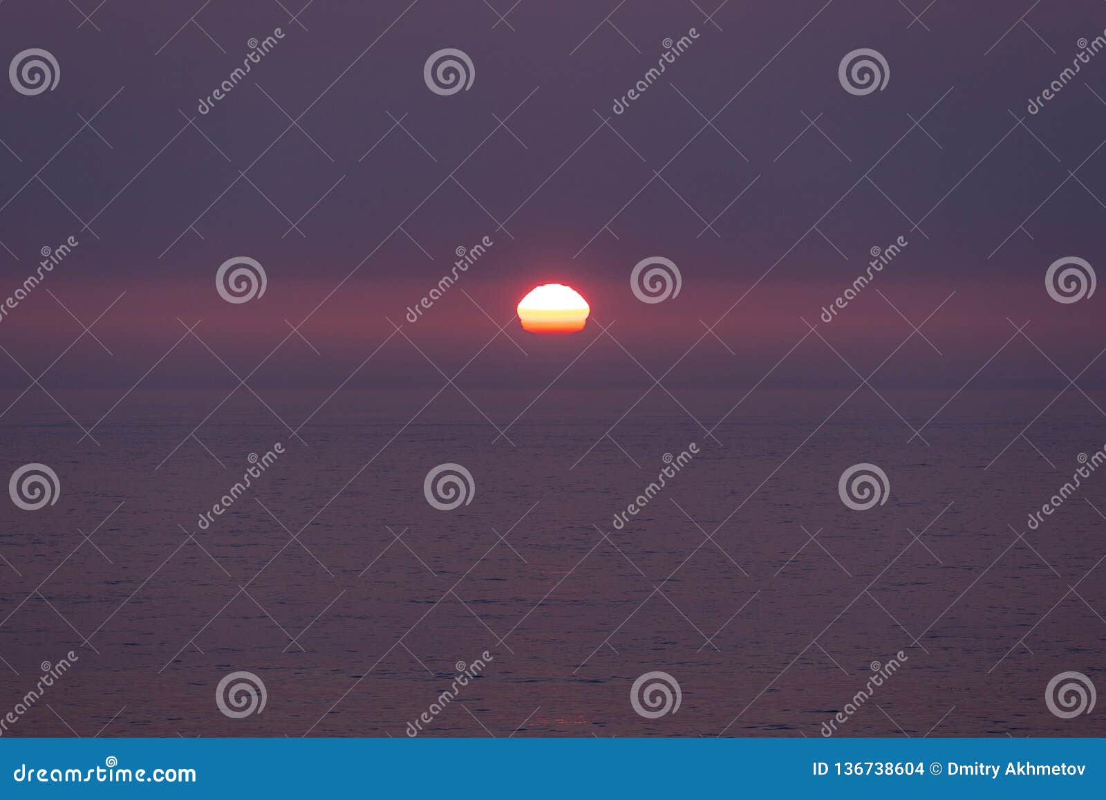 Sunset Mirage - Sun in a Form of Cupcake Stock Photo - Image of dusk ...