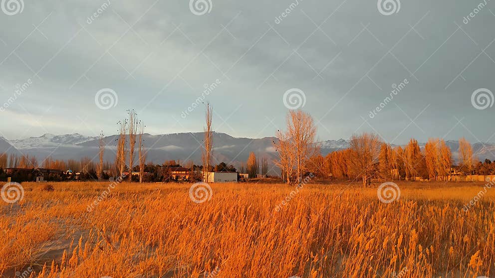 Sunset Mountains Clouds Sky Valley Valley Red Ray Mountains Stock Image ...