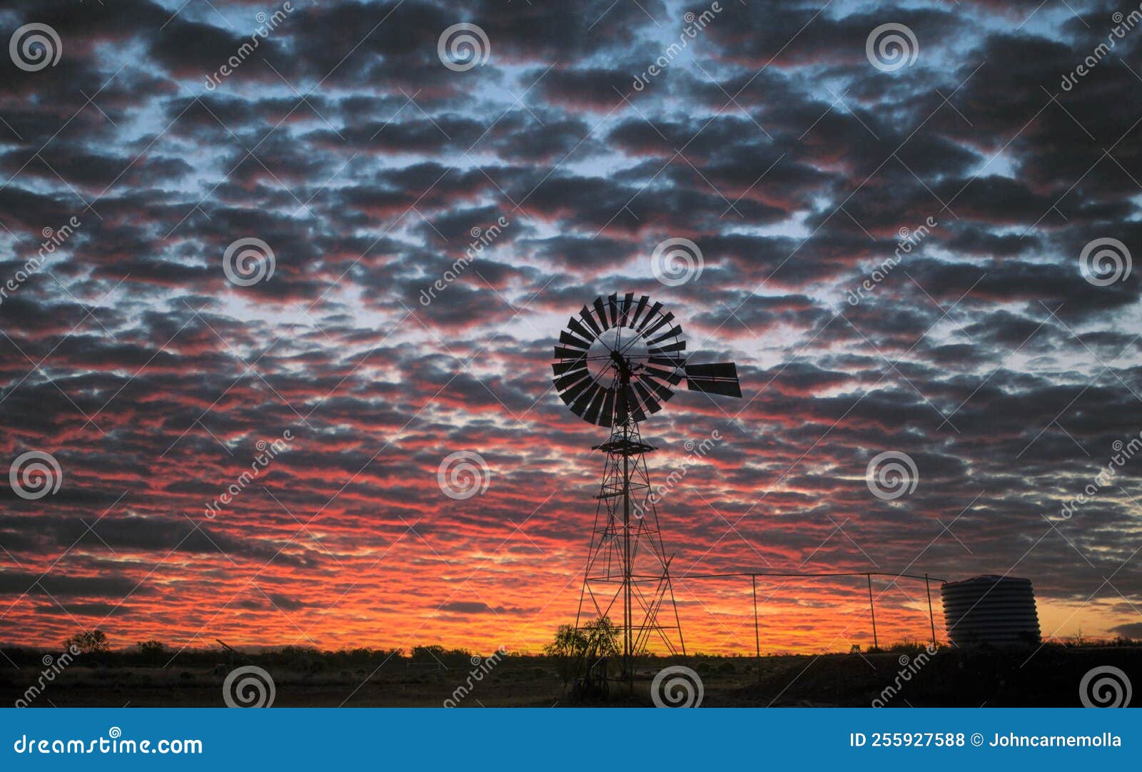 Sunset in Outback Australia Stock Photo - Image of dusk, weather: 255927588