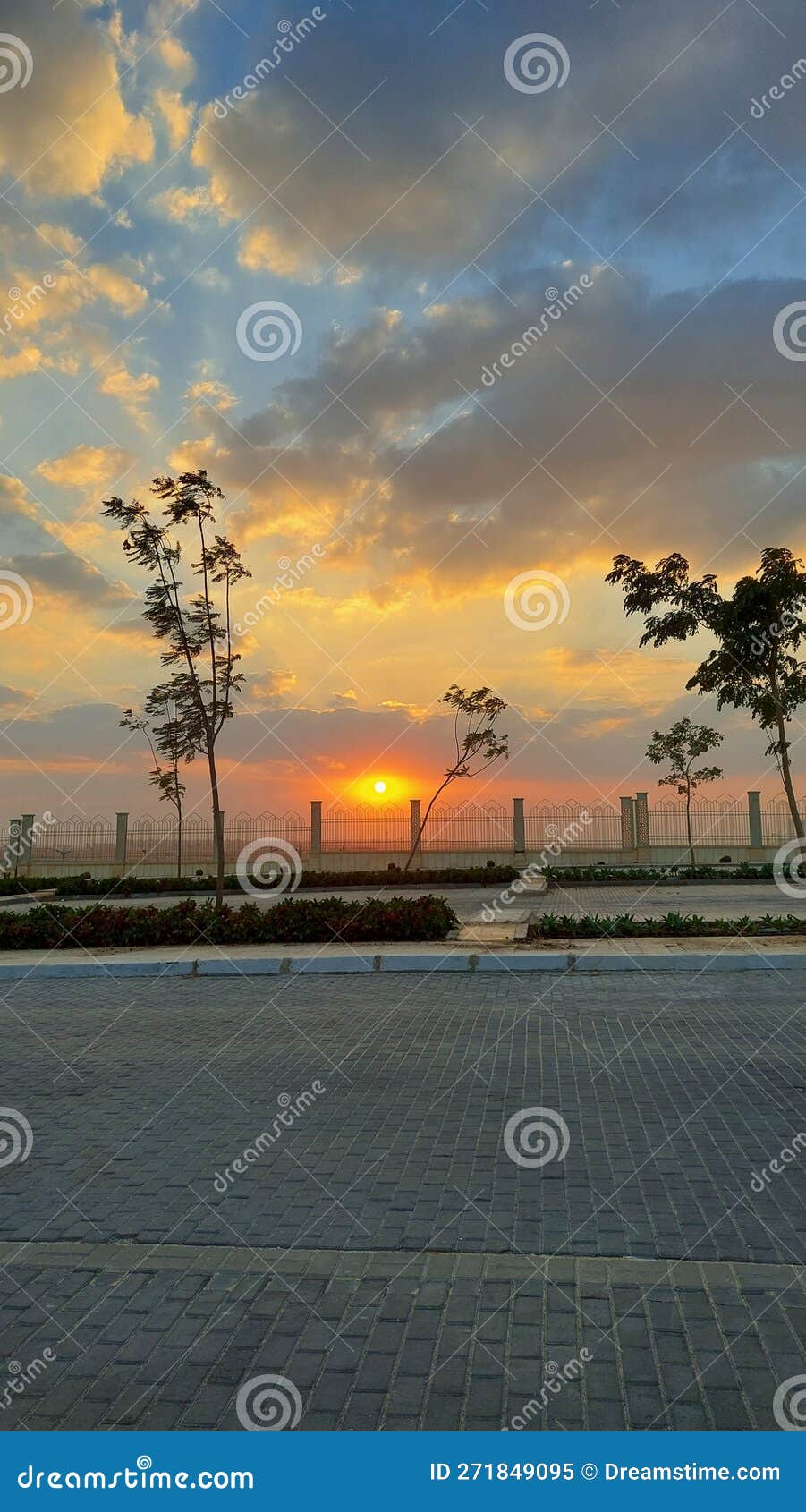 Sunset outside the mosque stock image. Image of mosque - 271849095