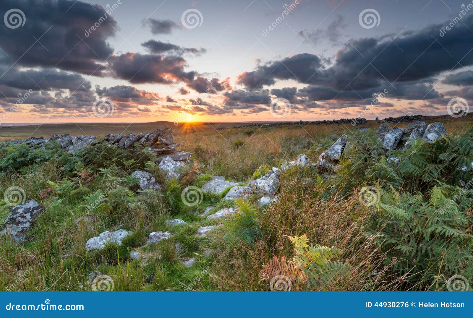 Sunset Over Bodmin Moor in Cornwall Stock Photo - Image of grassy ...