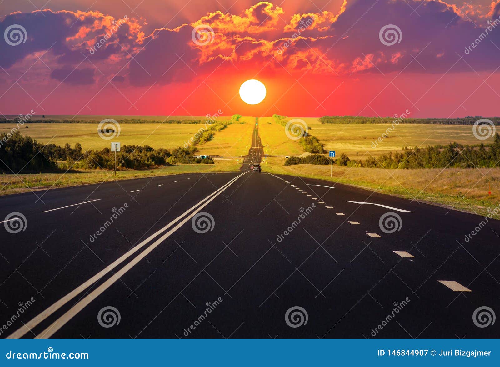 Sunset Highway Road Mountains Glow Journey Cottage Stock Photo ...