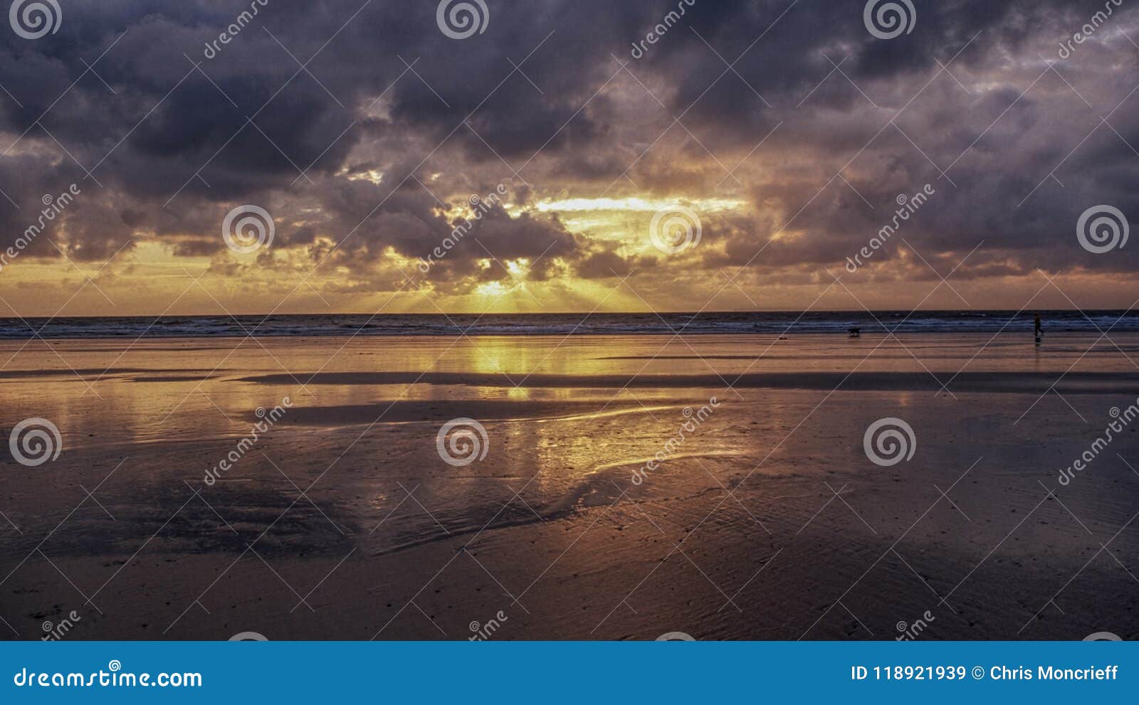 Sunset over Devon Beach stock image. Image of sand, colour - 118921939