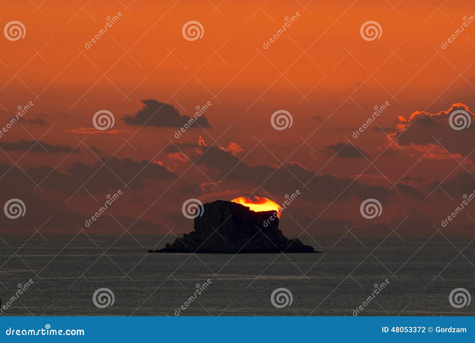 Sunset over Filfla stock photo. Image of horizon, sunset - 48053372