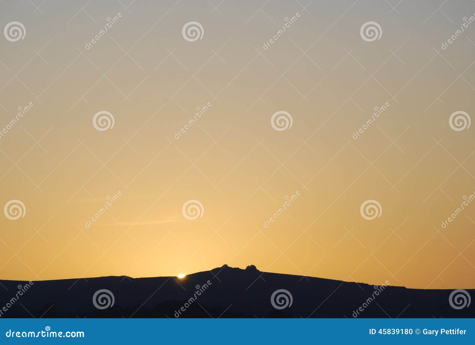 Sunset Over Haytor on Dartmoor Stock Photo - Image of skyline, haytor ...