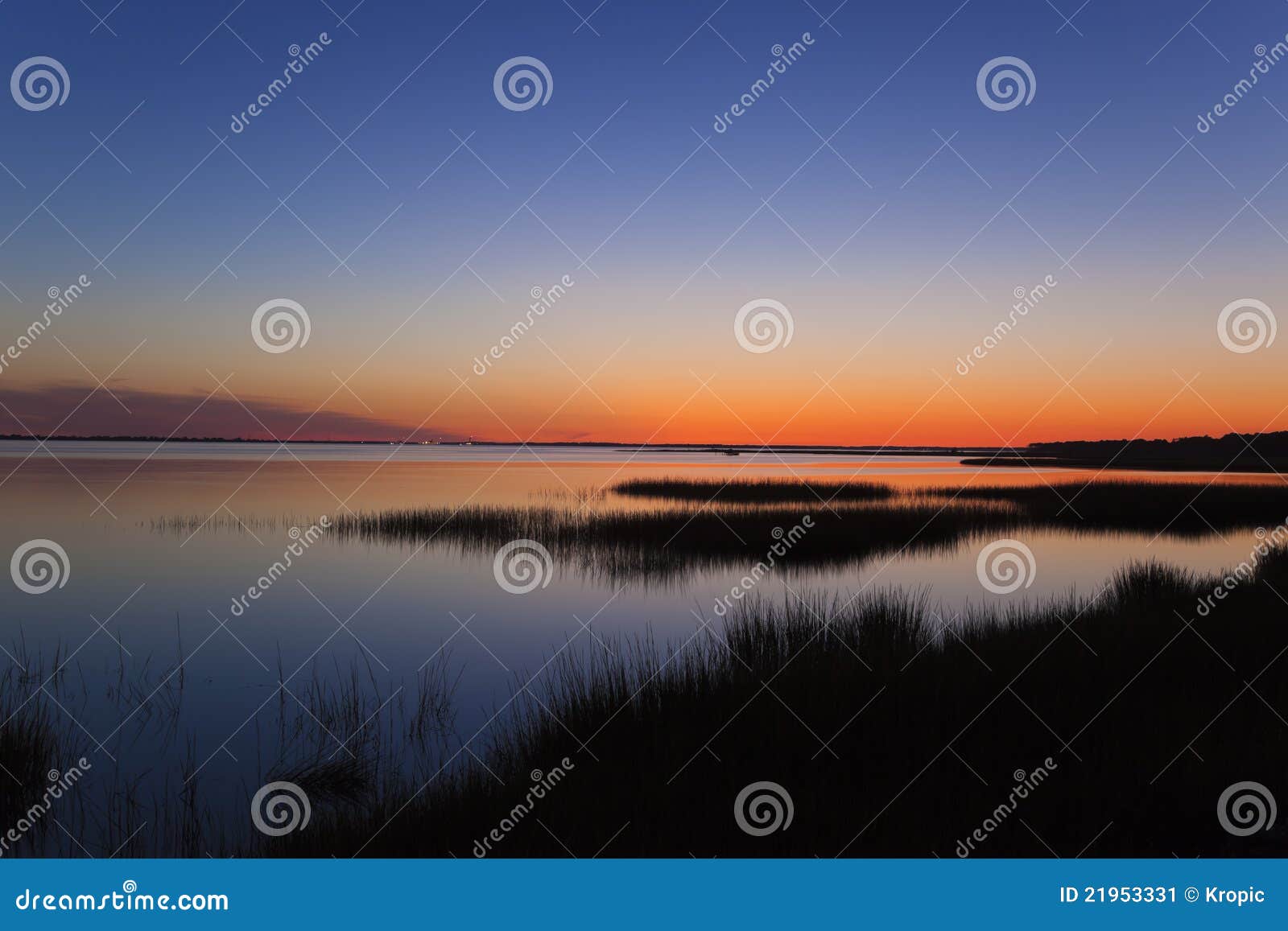 Sunset over the lake stock image. Image of reflection - 21953331