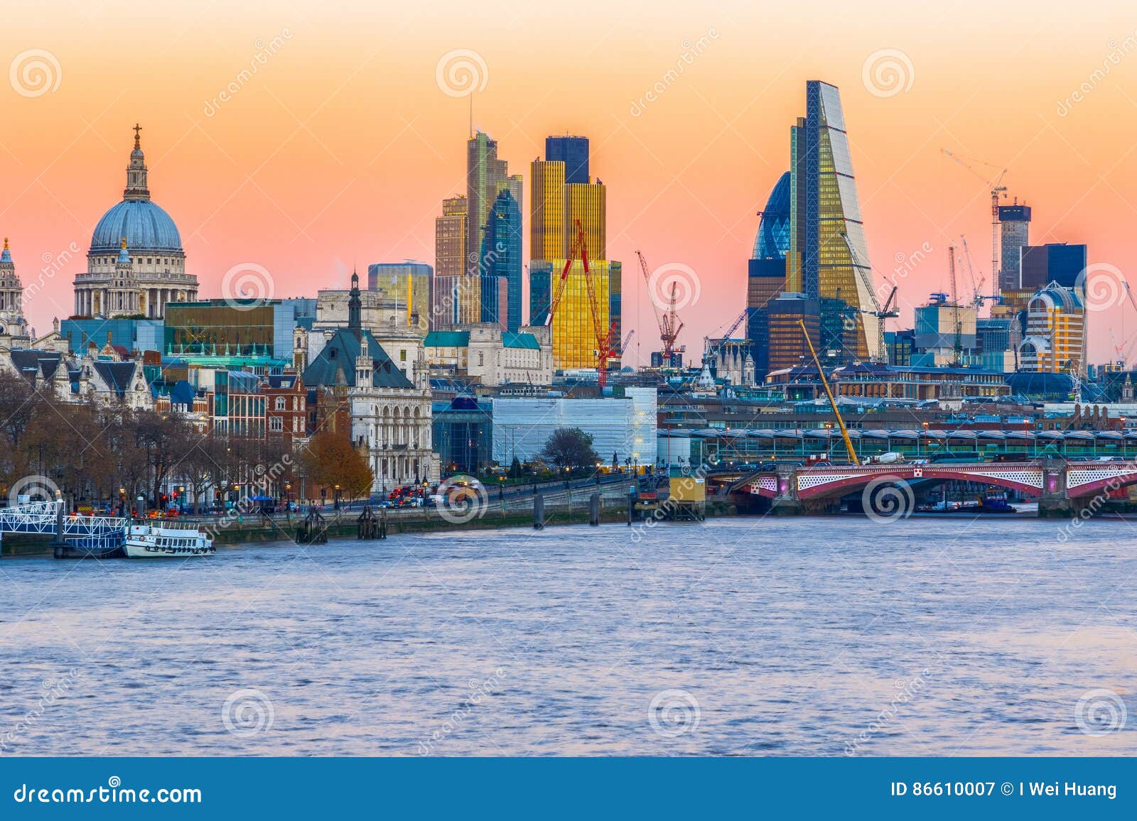 Sunset Over the London Cityscape Stock Image - Image of cityscape ...