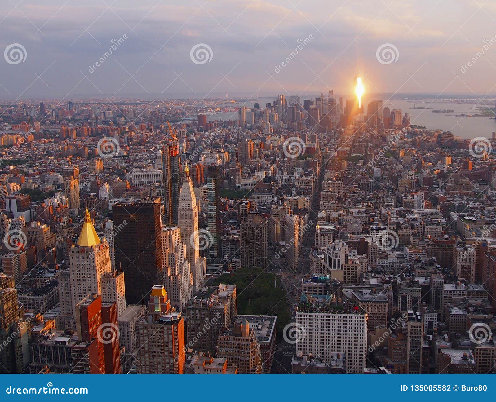 Sunset over Manhattan stock photo. Image of washington - 135005582
