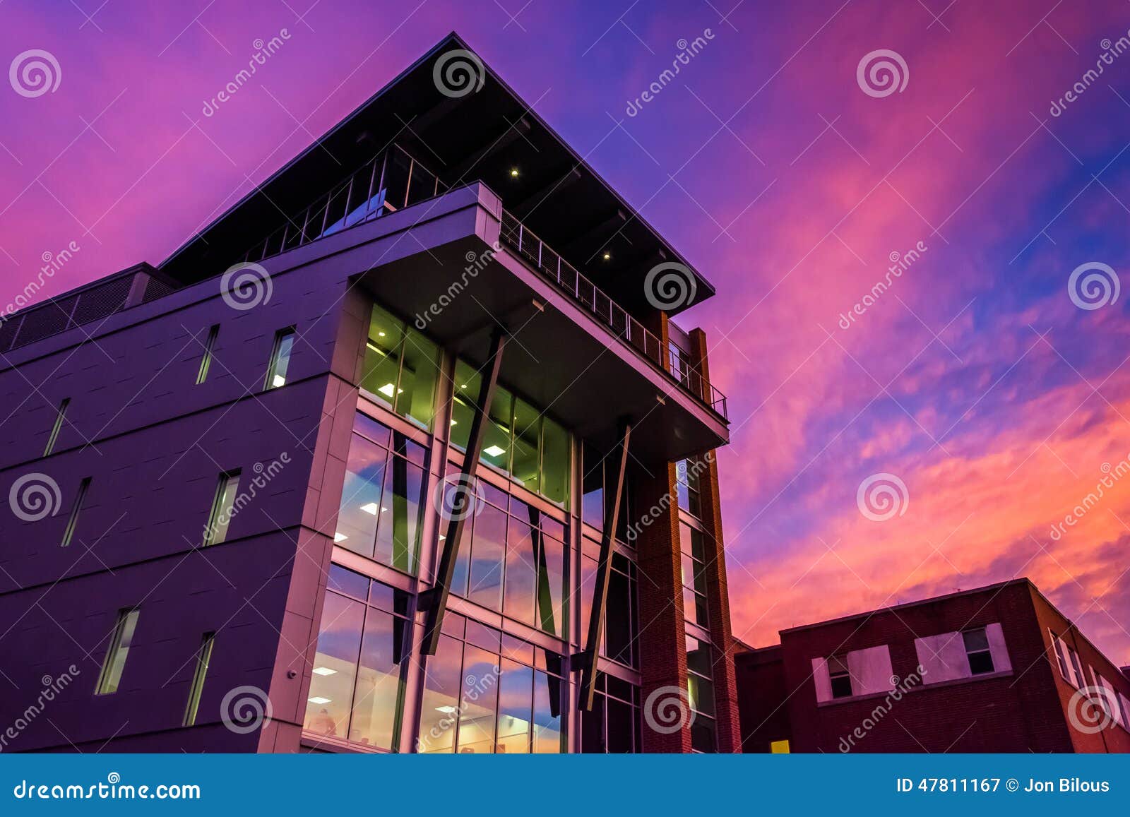 Sunset Over a Modern Building in York, Pennsylvania. Editorial ...