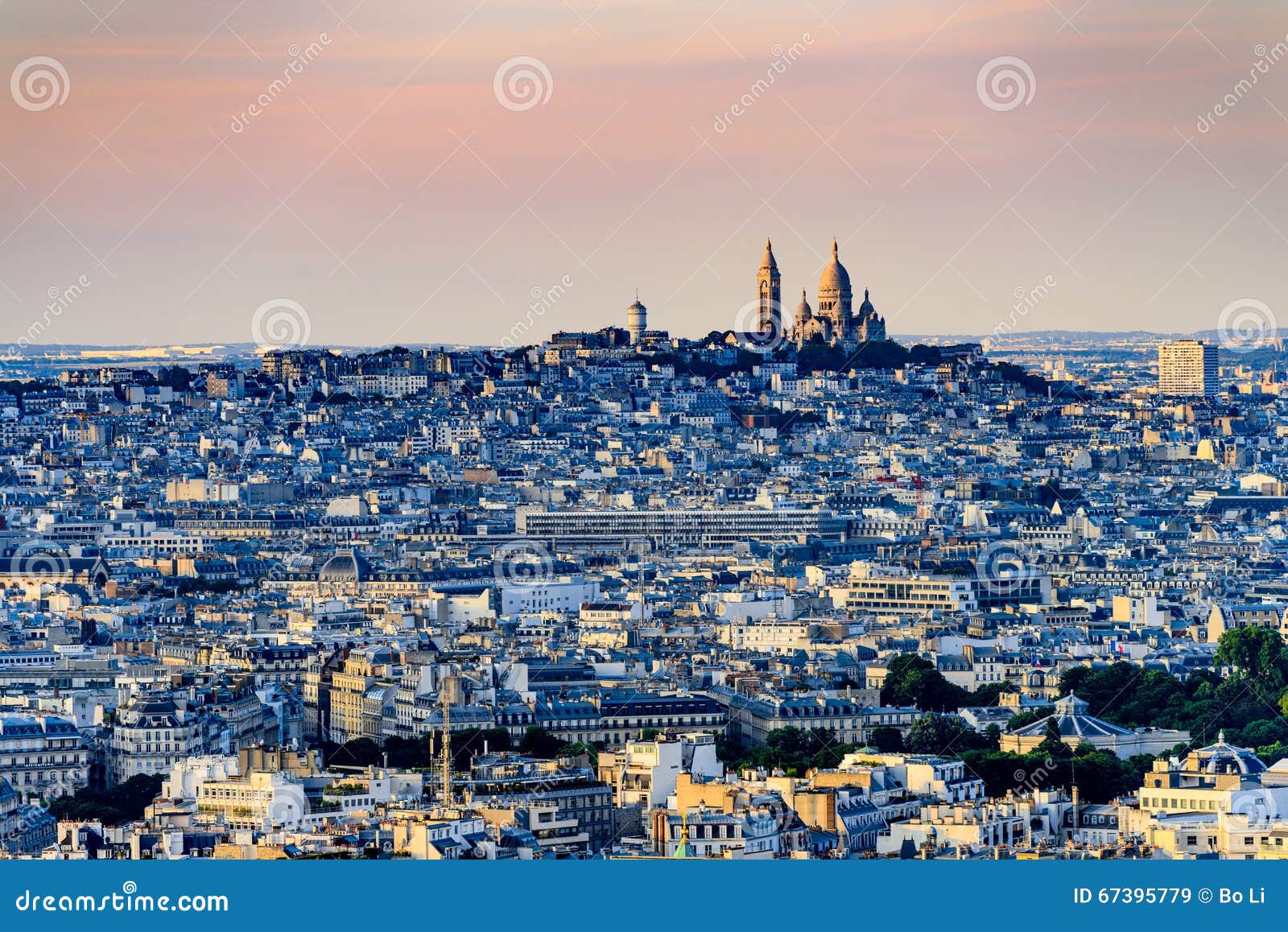 Sunset Over Montmartre in Paris Stock Image - Image of sacred ...