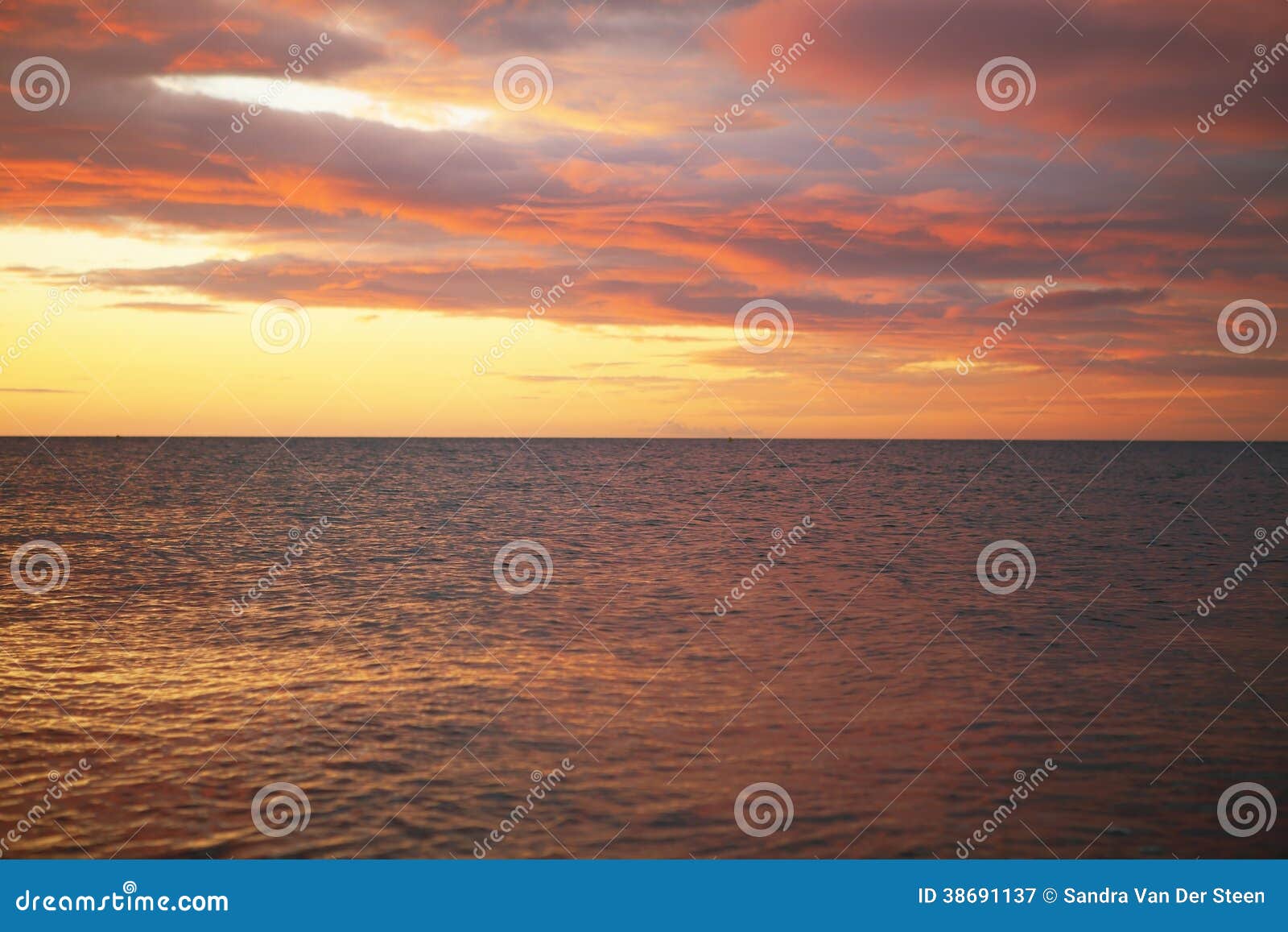 Sunset over the ocean stock image. Image of orange, shore - 38691137