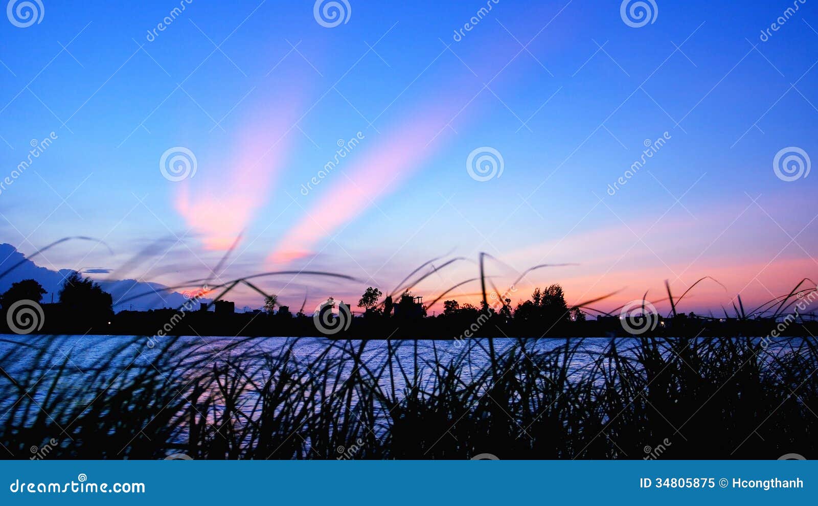 Sunset over the Red river stock image. Image of vivid - 34805875