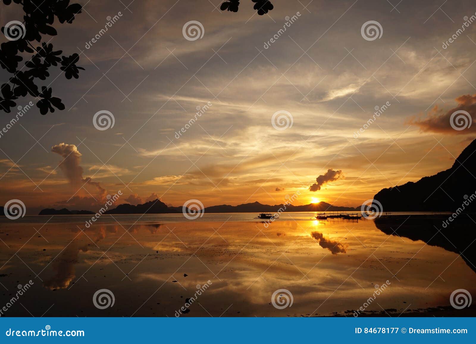 Sunset in Palawan stock image. Image of islands, philippines - 84678177