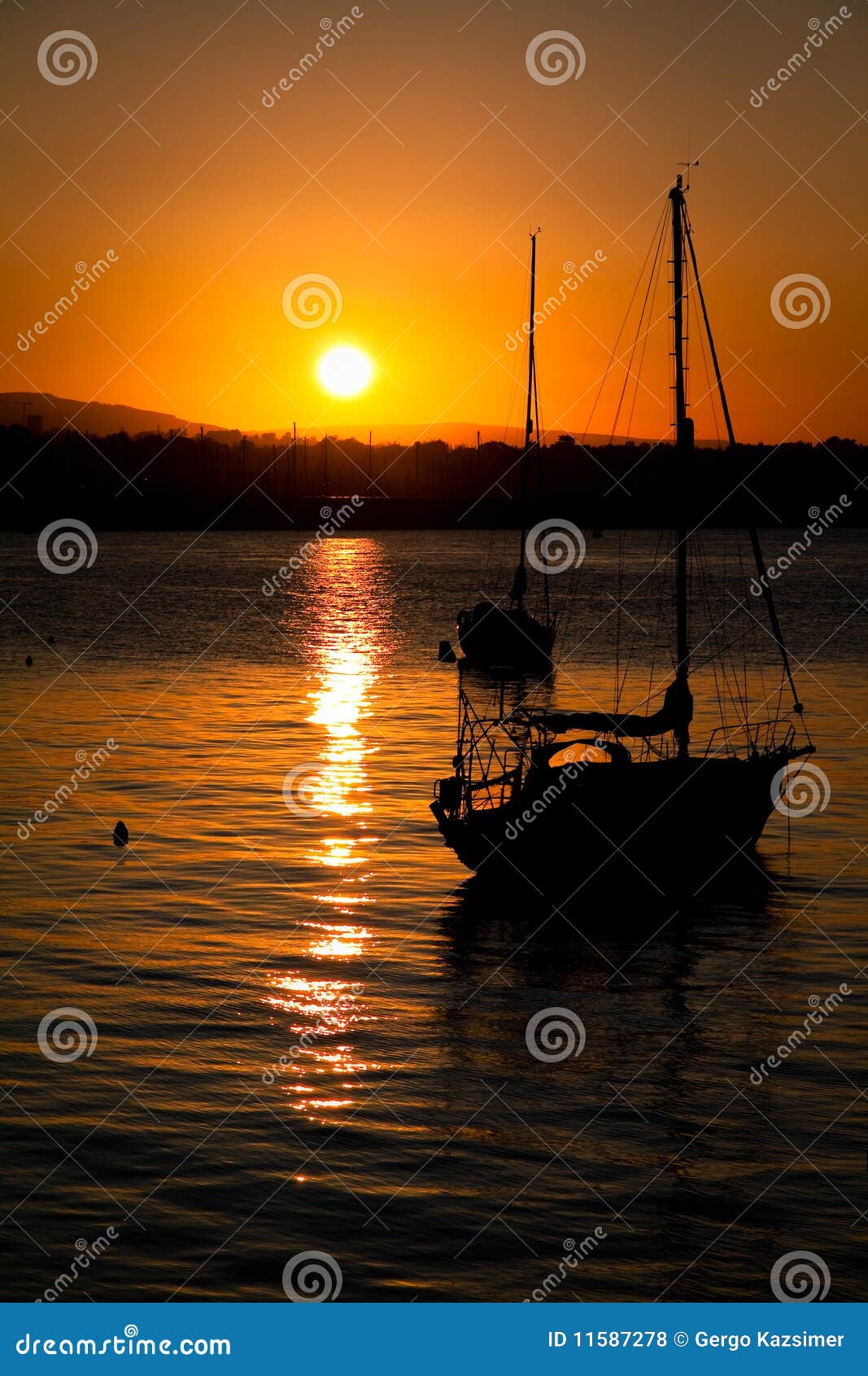 Sunset on the Pier stock photo. Image of orange, rope - 11587278