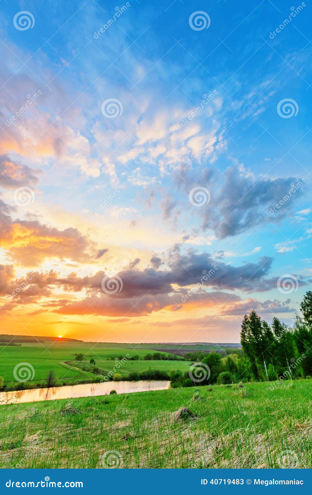 Sunset on the plain stock image. Image of orange, plain - 40719483