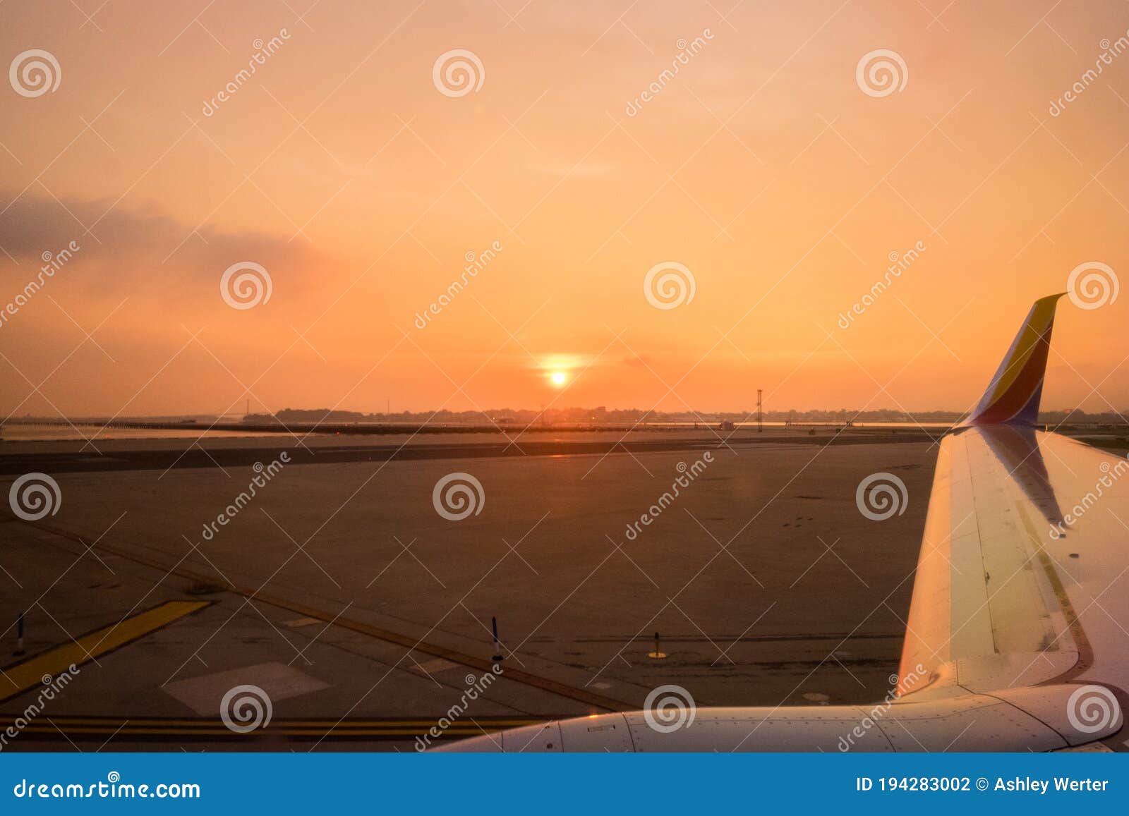 Sunset from a Plane Preparing To Takeoff Editorial Photography - Image ...