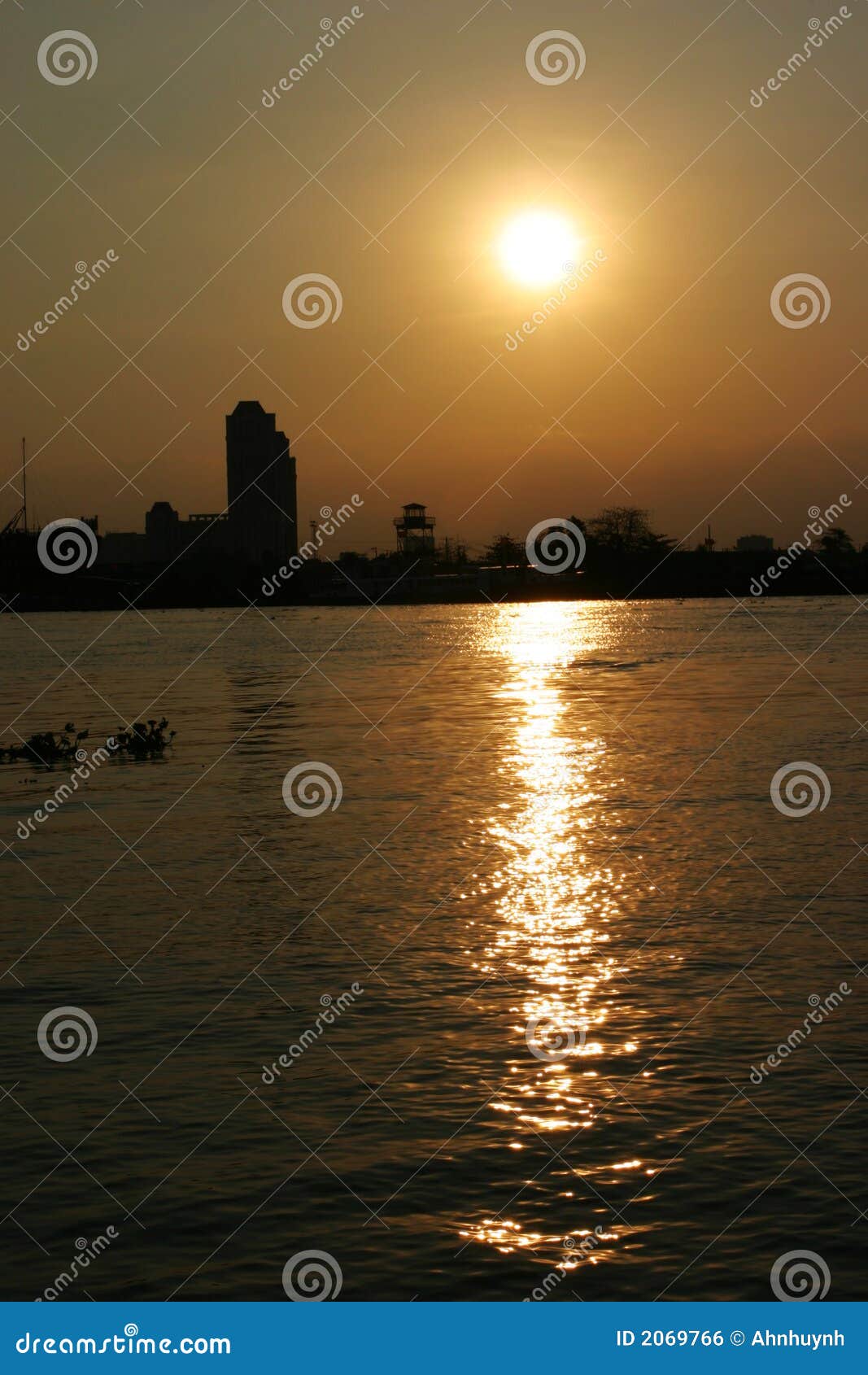 Sunset in the Red river stock photo. Image of beach, ocean - 2069766
