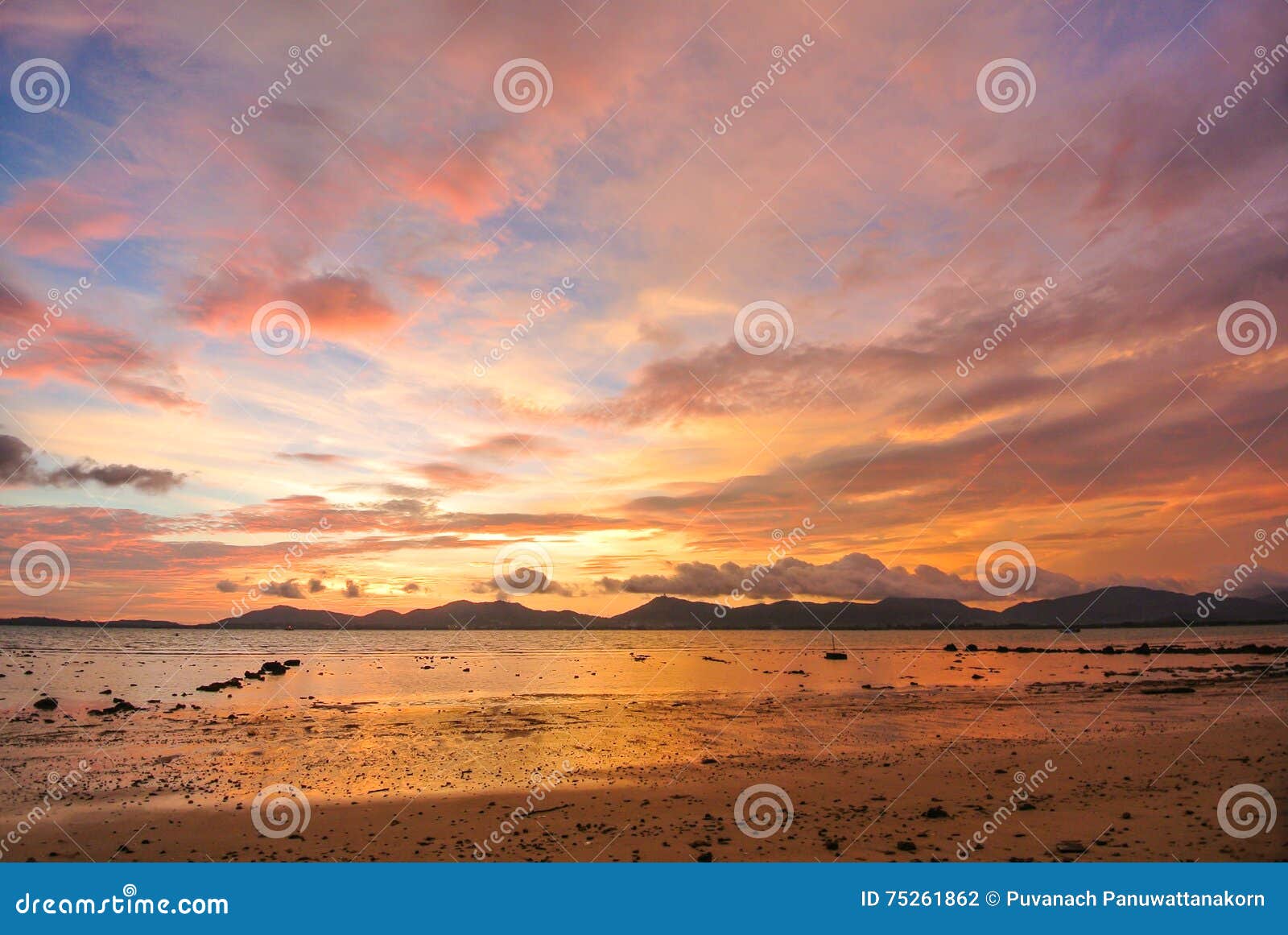 Sunset Red Sky Twilight on the Beach Stock Photo - Image of cloudscape ...