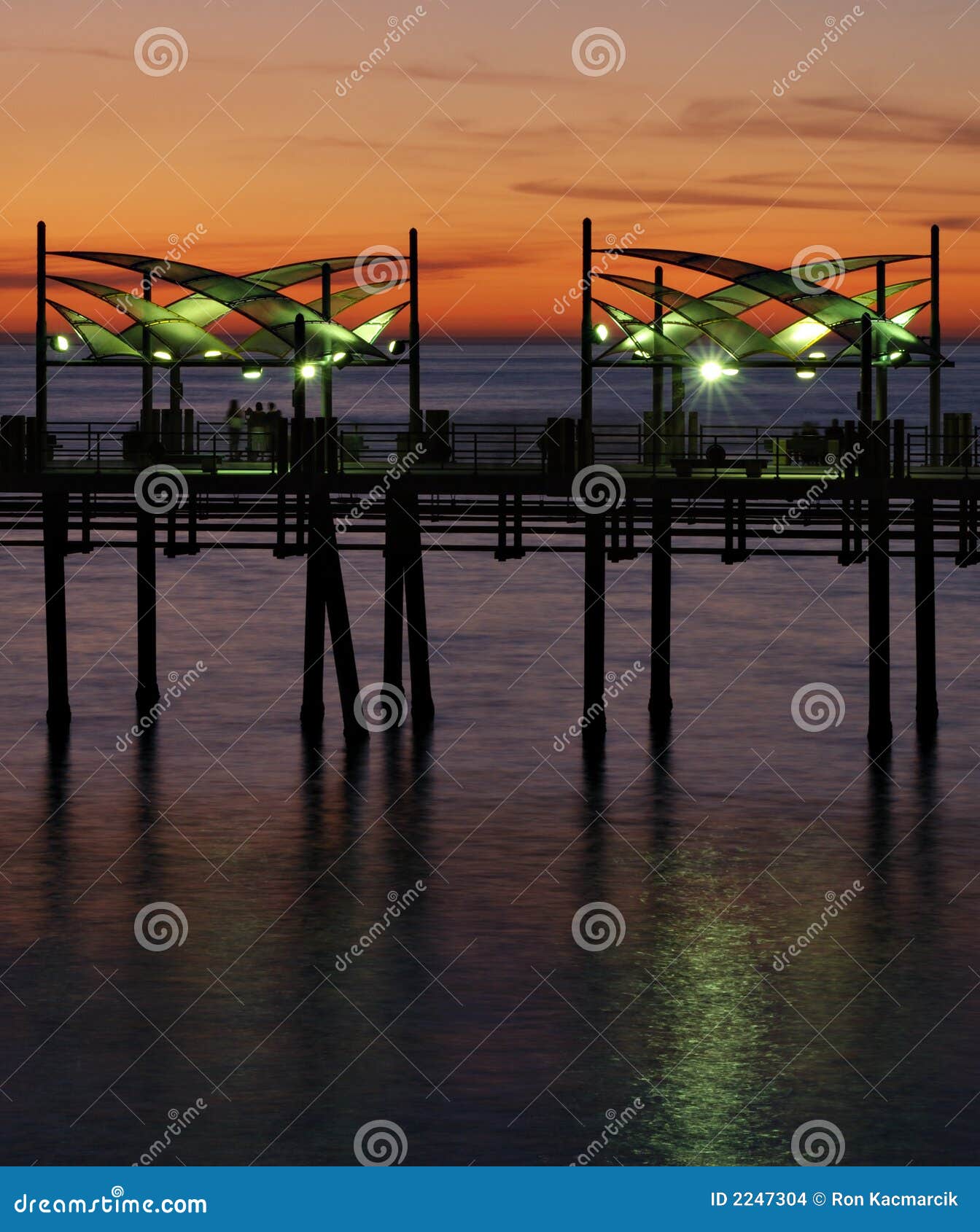 Sunset at Redondo Beach Pier Stock Photo - Image of water, pacific: 2247304